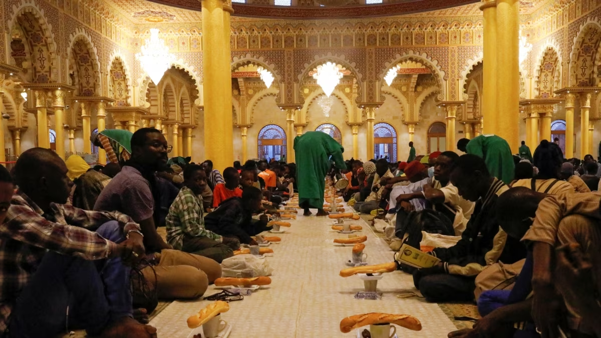 What's the Importance of Community and Unity in Ramadan? - Ambassador ...